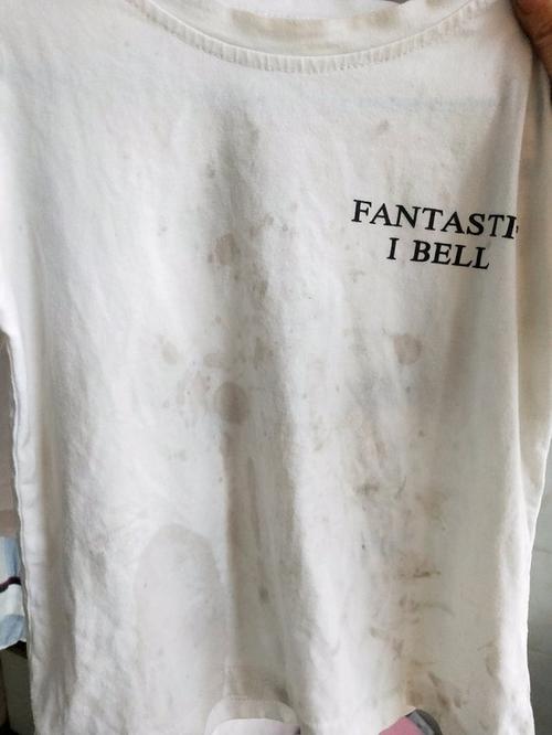 衣服有黑点还能穿吗