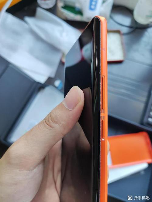 手机屏幕边缘渗胶发黄图标