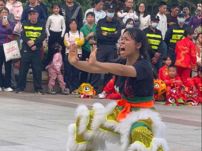 女孩学舞狮的害处图标
