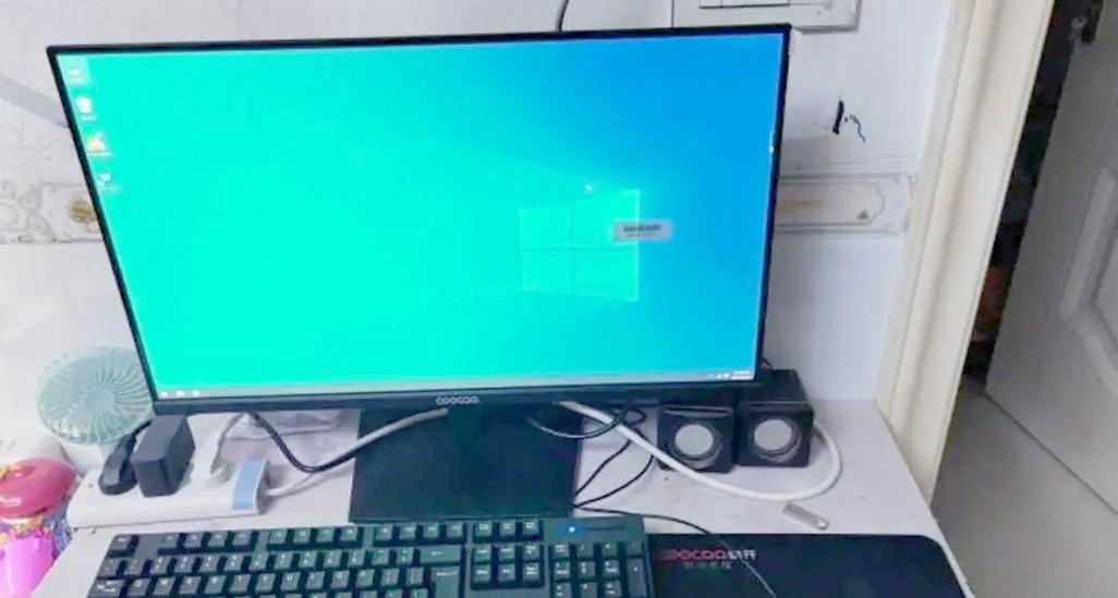 电脑显示器闪烁黑屏图标