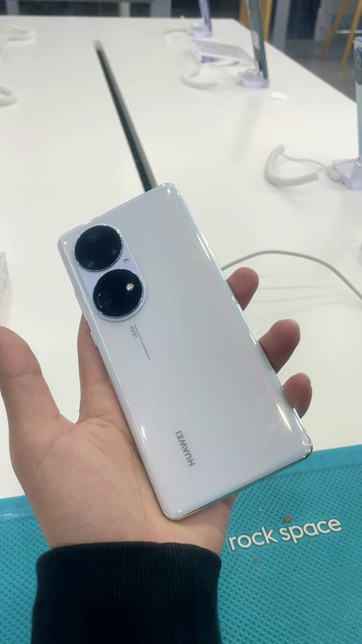 华为手机屏幕上有个白色方框截图