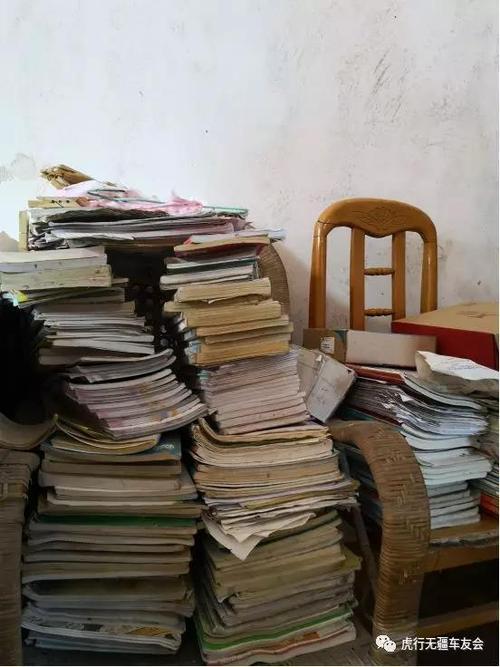 如何暗示老师作业太多图标
