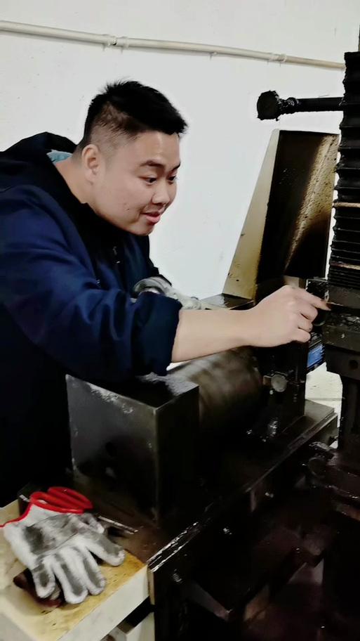 线切割学徒一般学多久图标