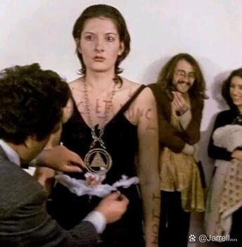 她最后疯狂1976完整版图标