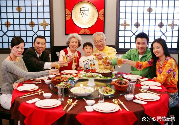 吃年夜饭图片截图