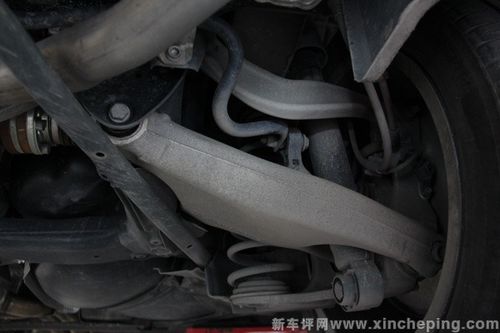 废旧电热锅底部怎样拆