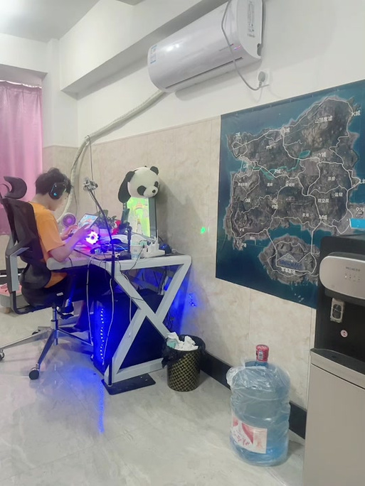 吃鸡辅助工作室截图