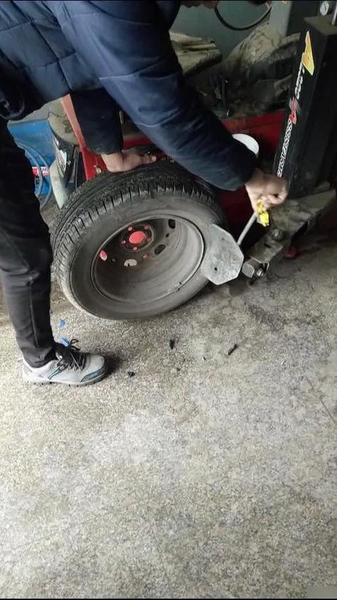 附近货车修理图标