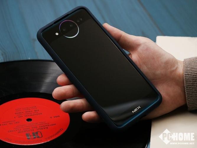 vivo双屏手机背面不亮截图