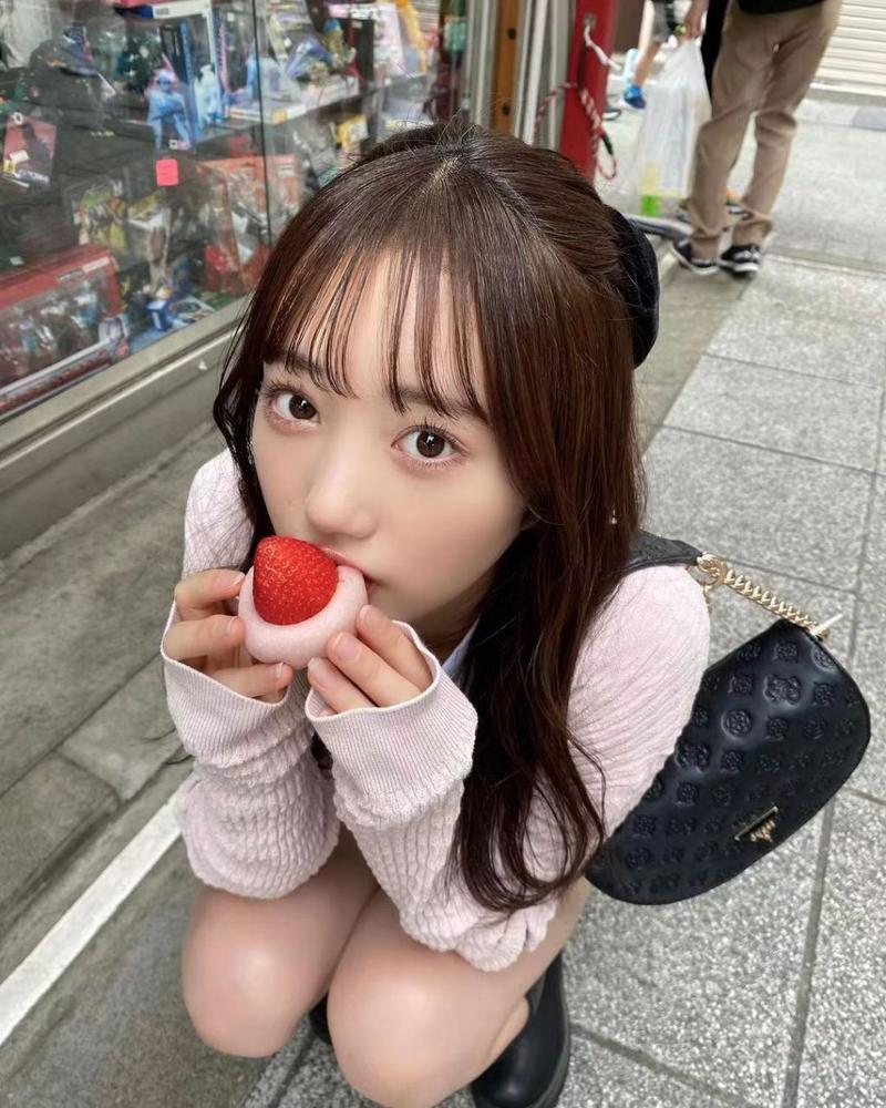 小创优子惊艳的照片图标