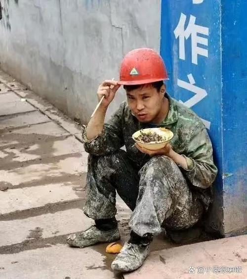大老板不给我爸农工工资截图