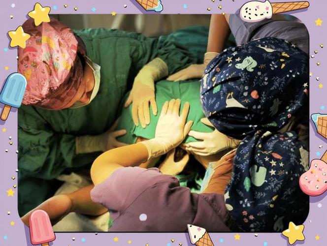 孕妇模拟分娩图标
