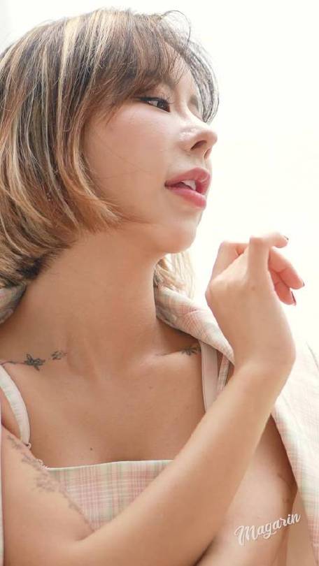 4K超高清竖屏Lookbook图标