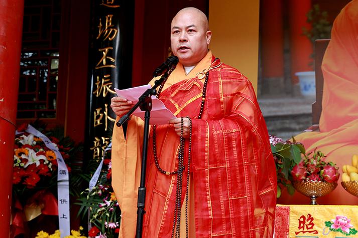 卧龙寺主持图标