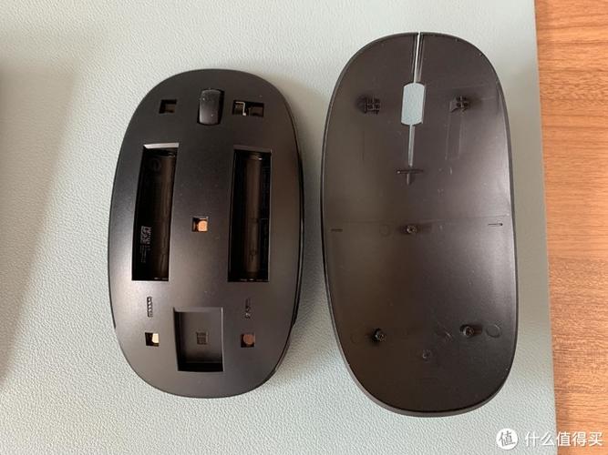 鼠标怎么打开装电池截图