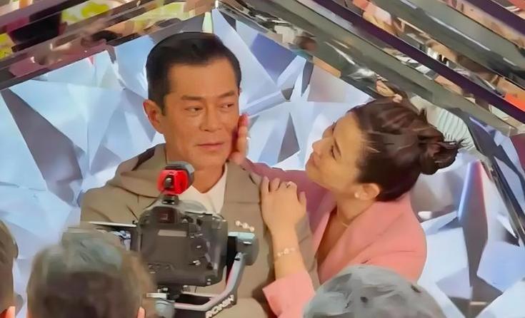 古天乐看宣萱的眼神图标