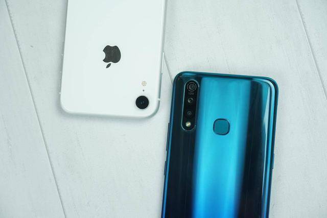 vivo后面带指纹的手机型号图片