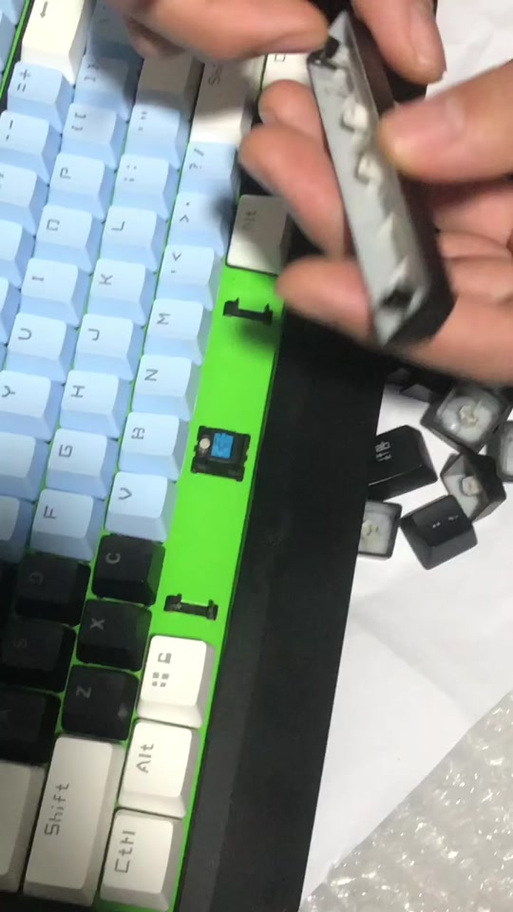 空格键安装铁丝的视频教程图标