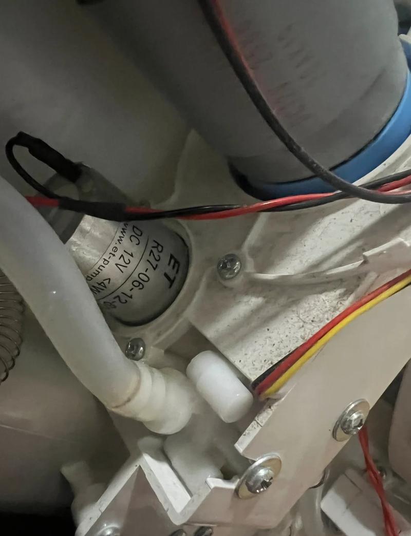 饮水机进水口坏了能修吗缩略图