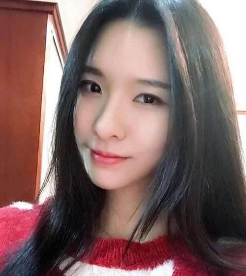 陌陌的广告女主角图标