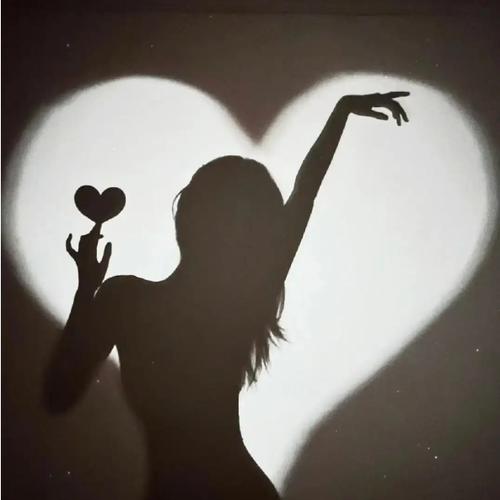 女人用的阴影是什么东西图标