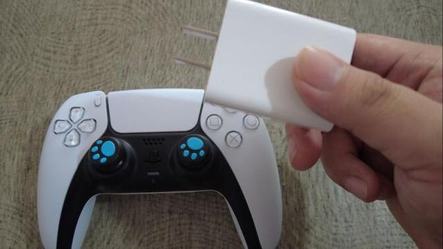 ps5手柄需要充电吗图标
