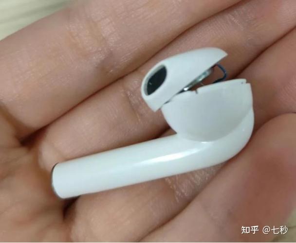 耳机胶皮裂开还能用吗图标