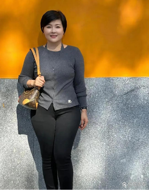 为什么矮女人长得漂亮图标