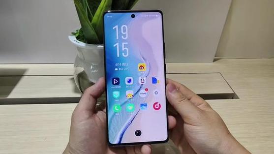 打开小v语音助手图标