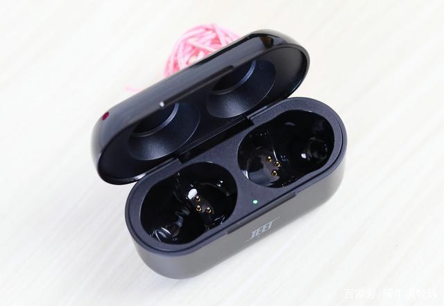 蓝牙耳机频繁放充电盒截图