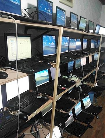 游戏开发工作室图标