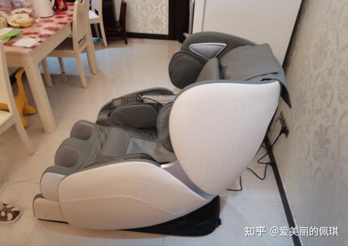 如何使用按摩椅的语音功能图标
