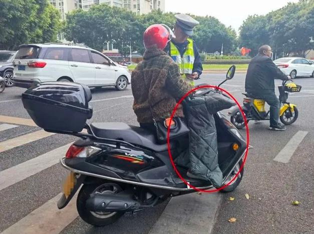 电动车不让绑挡风被截图