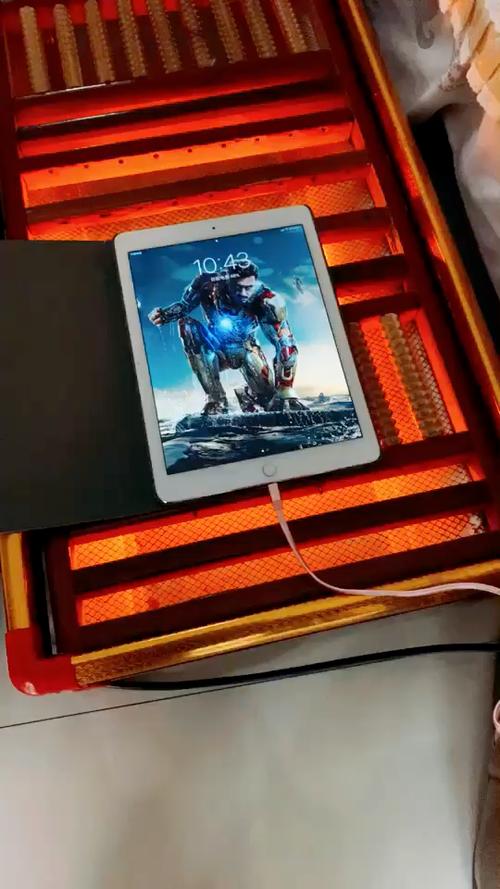 ipadair3屏幕按下下有点软