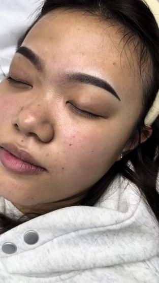 眉毛底色黑能改吗图标