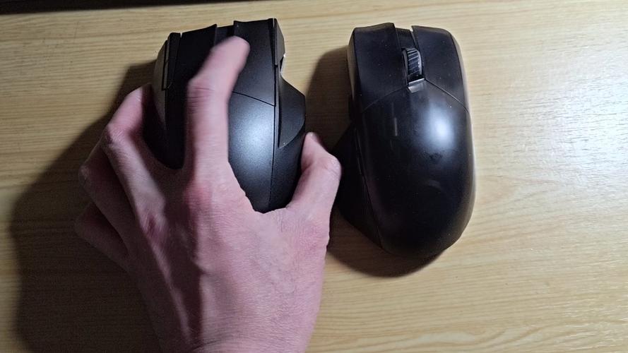 rog魔刃x标准版和竞技版区别