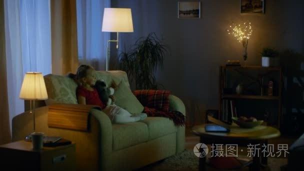 半夜客厅电视自动播放图标