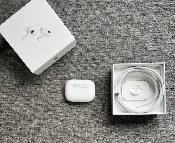 airpods充电盒的充电方法截图