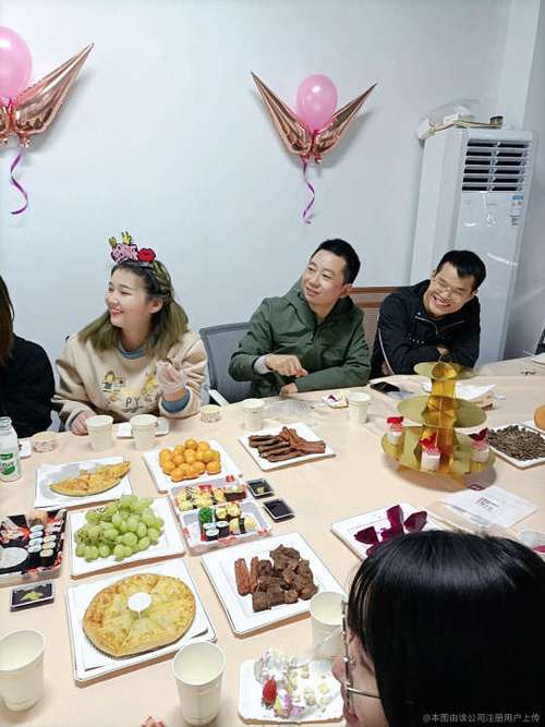 深圳市启弘环球商贸有限公司截图