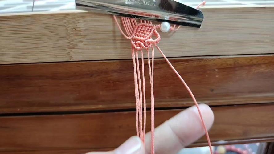 编绳莲花挂件教程视频教程