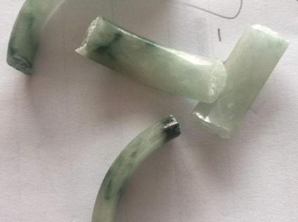 把玉打碎了是什么征兆图标