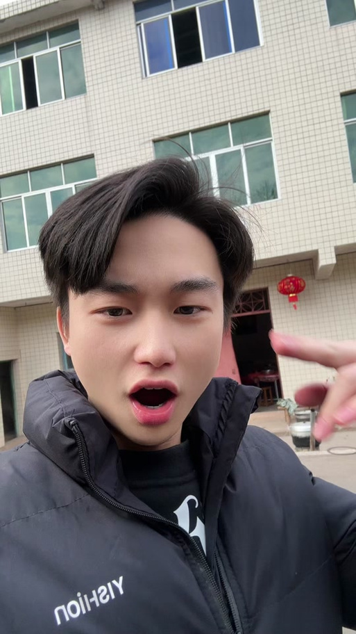 辉哥真人长什么样子图标