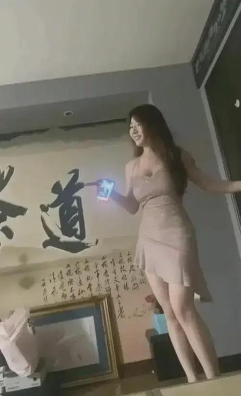 小姐都做主播去了截图
