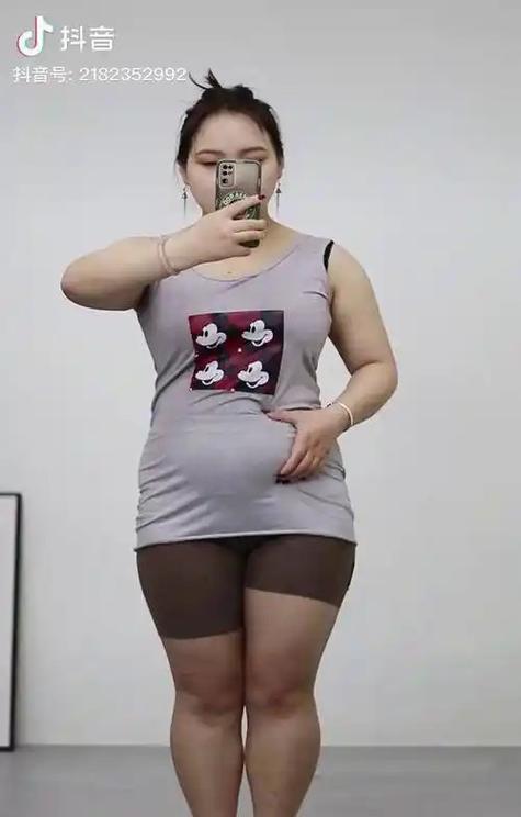 肥胖大肚子照片