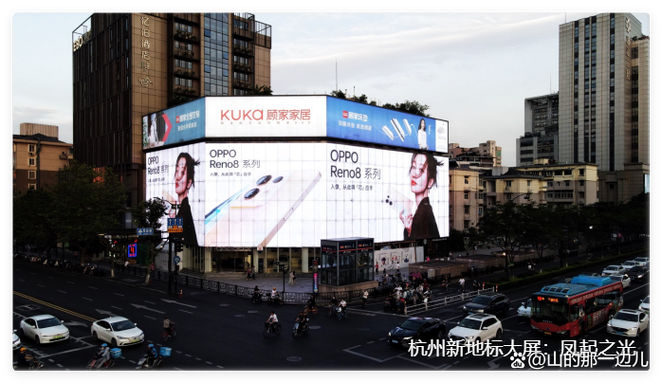 提高服务水平提升服务质量图标