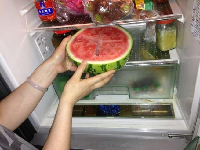 整个西瓜放冰箱20天图标
