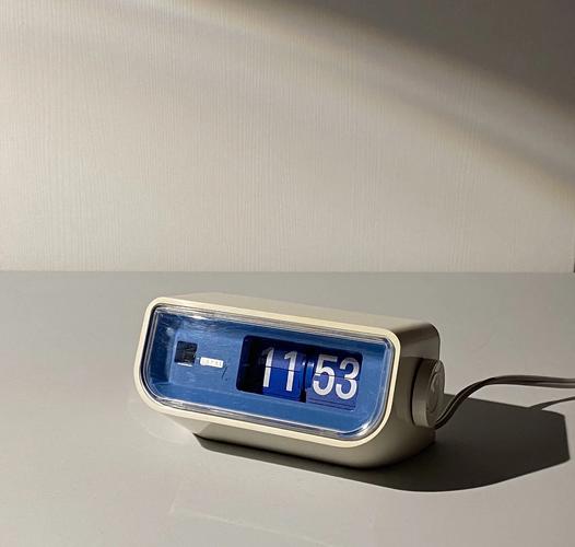 翻页时钟免费领取了vip