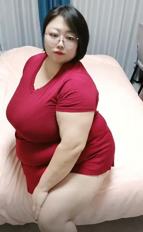 700斤女胖子露肚子视频大全图标