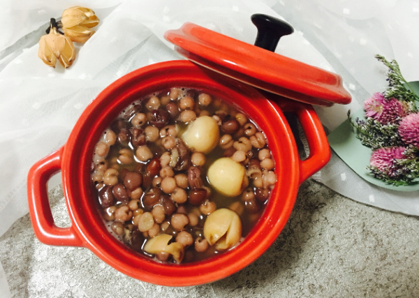 红豆薏米桂圆红枣可以一起熬吗图标