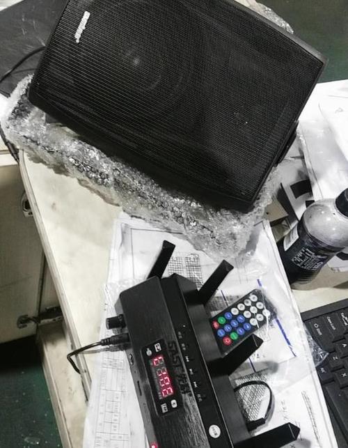两个音箱只有一个出声图标
